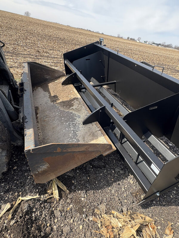 Asphalt Paver Box - Melecio Attachments